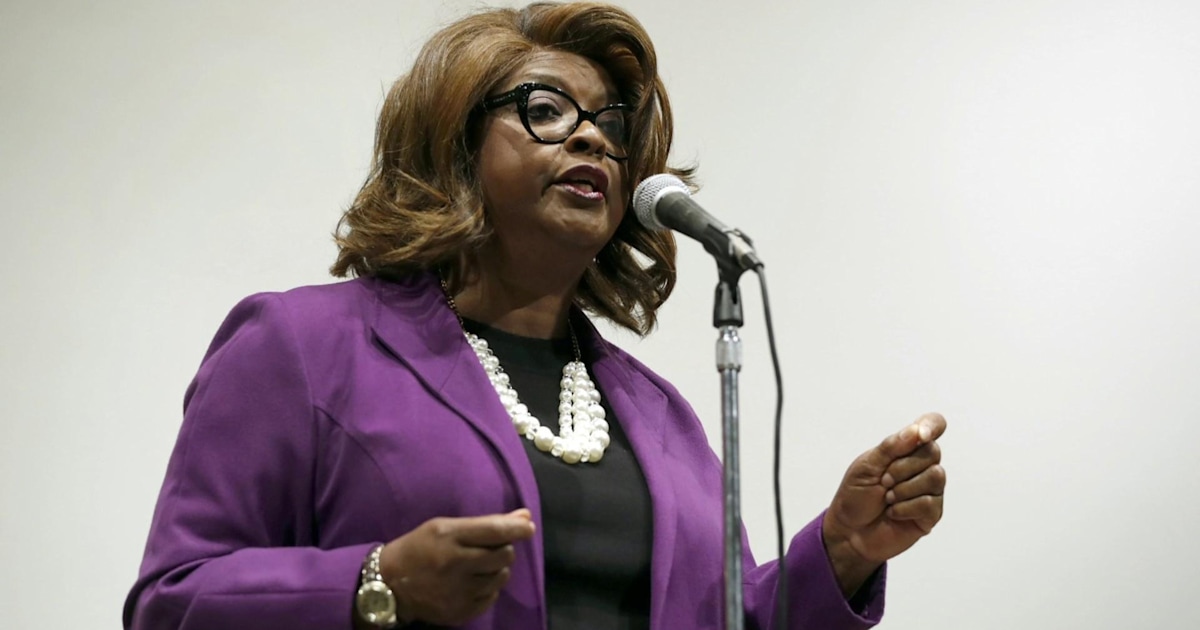Ella Jones elected first black mayor of Ferguson