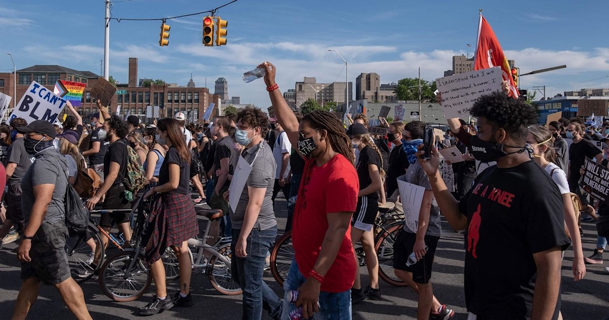 Peaceful demonstrations attract huge crowds across US