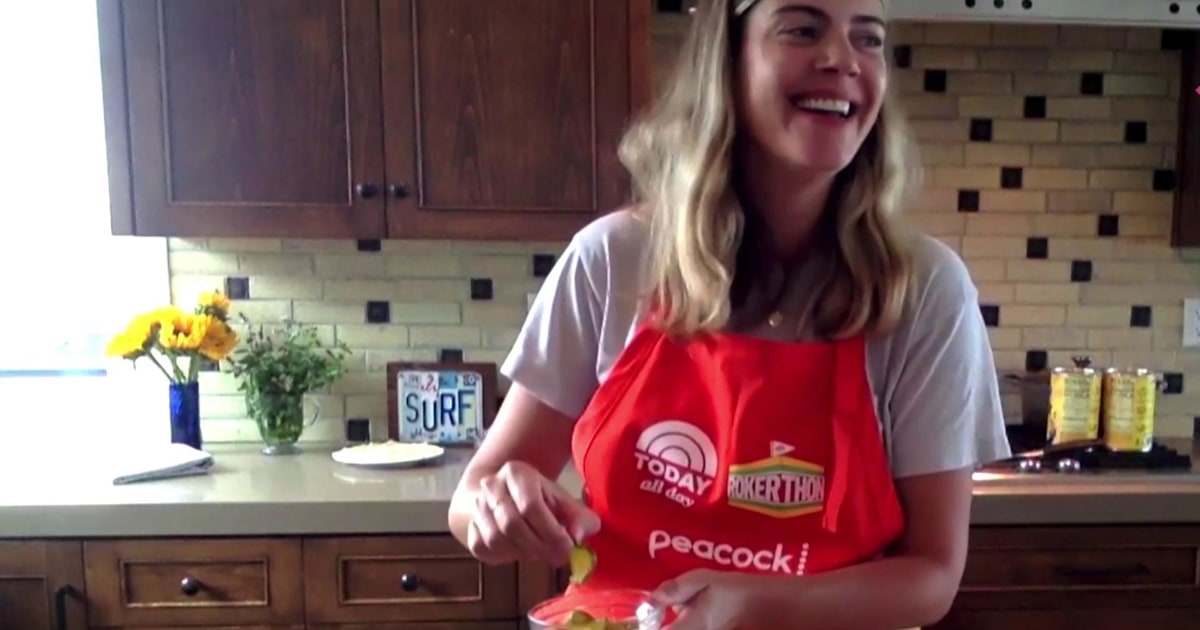 Siri Daly competes in Rokerthon with her turkey panini