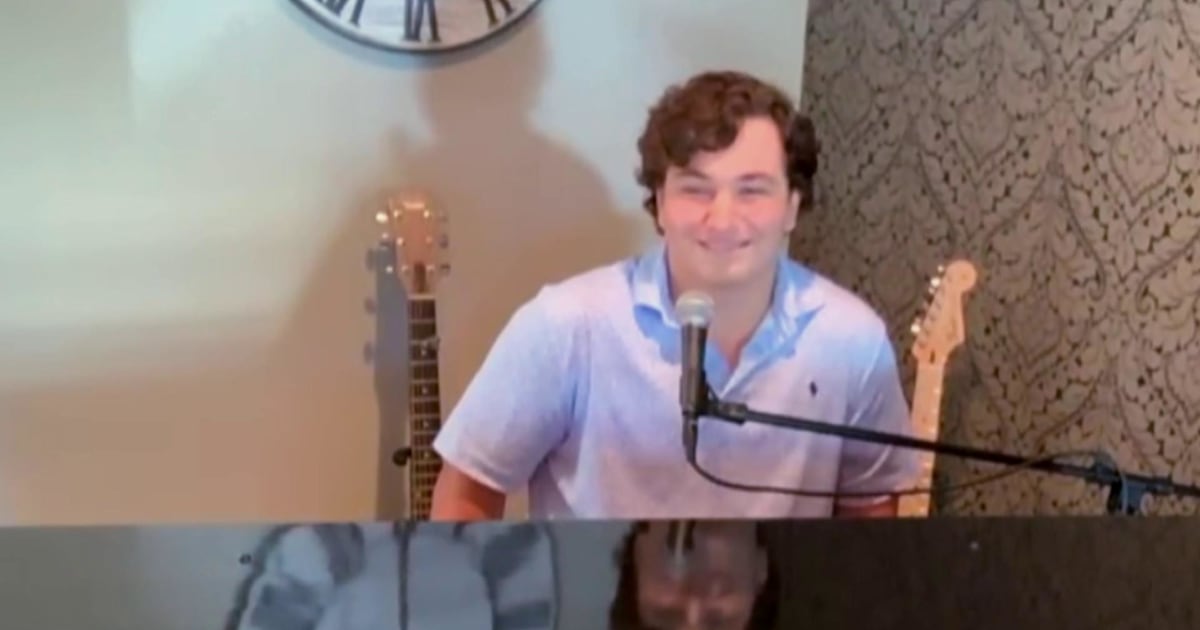 Incredible 15-year-old singer makes national TV debut on Hoda and Jenna