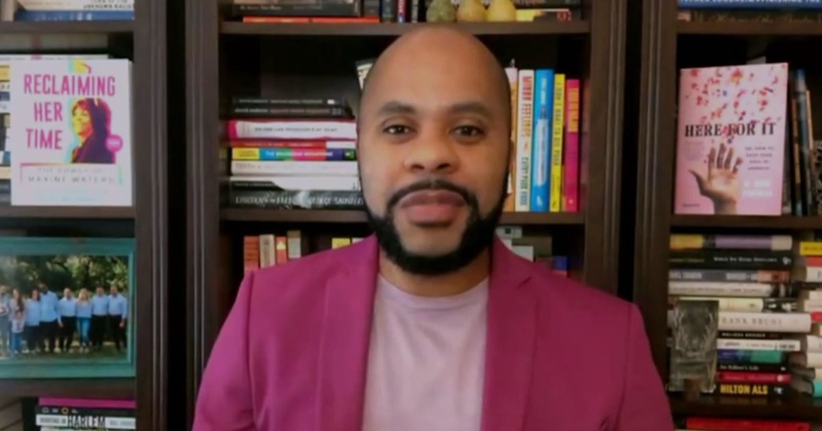 R. Eric Thomas discusses ‘Here For It’ and shares 5 books to read next