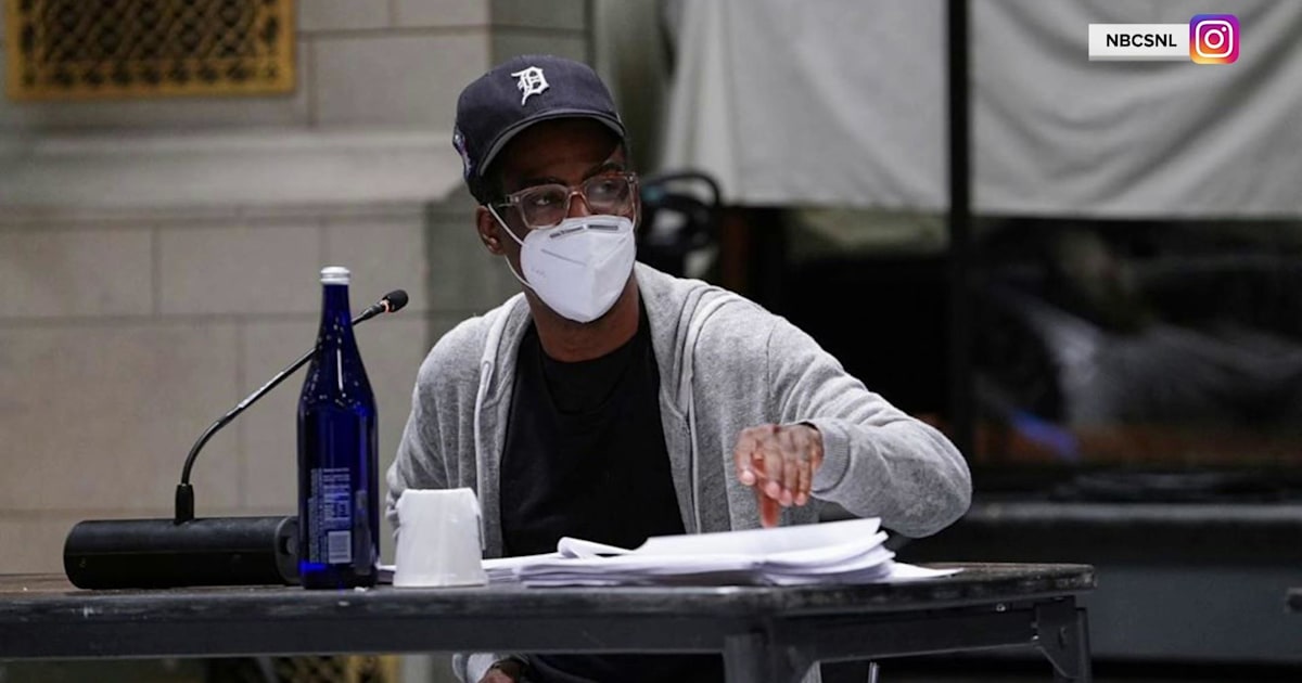 Chris Rock prepares to host ‘Saturday Night Live’ wearing a mask