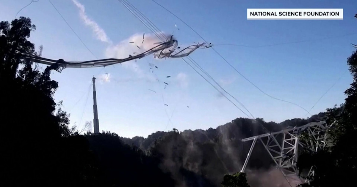 Video shows giant telescope crashing to the ground in Puerto Rico