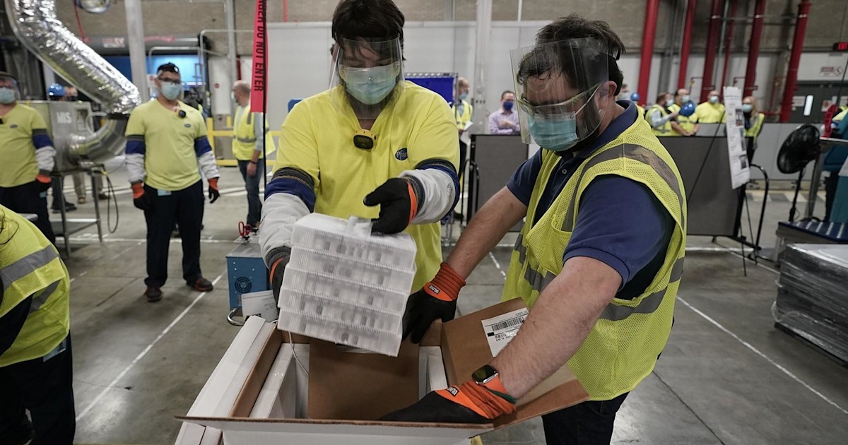 Pfizer begins shipping COVID-19 vaccines