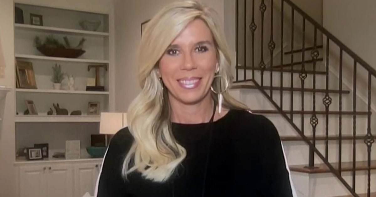 Meet Sarah Thomas, the 1st woman to officiate a Super Bowl