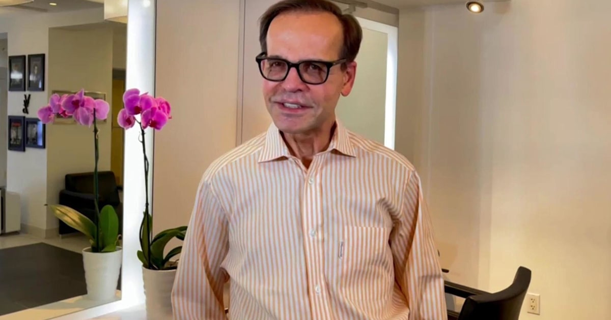 How to do an at-home hair glaze; Louis Licari shares tips