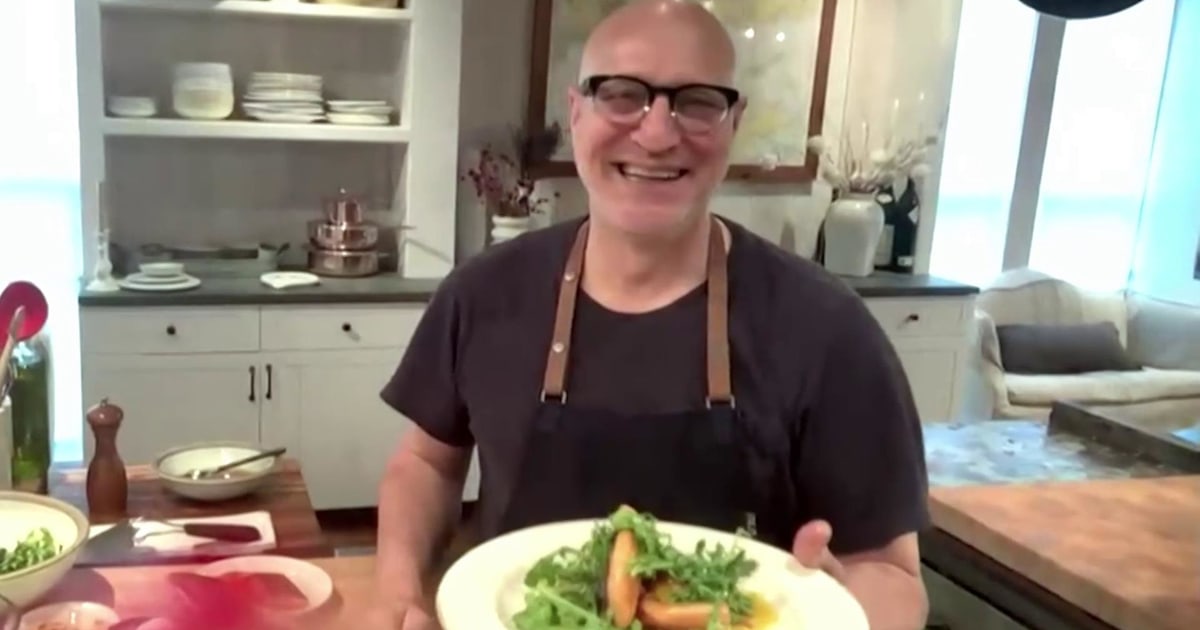 'Top Chef' judge Tom Colicchio makes seared trout