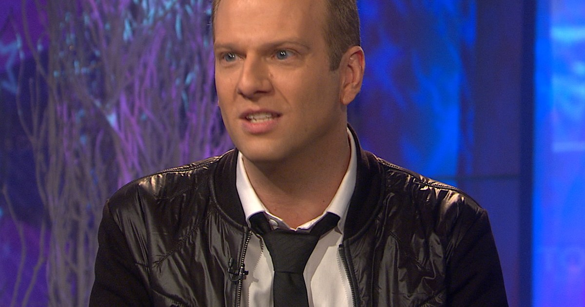 Host on new show about celebrity-owned homes