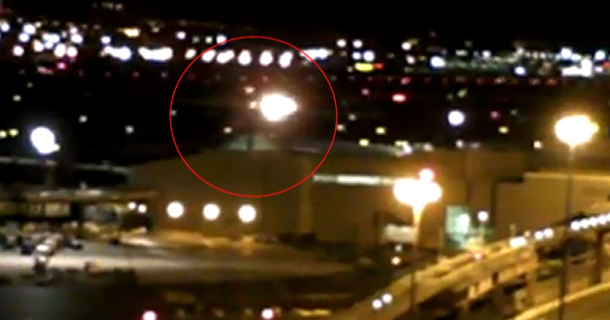 Belly-landing caught on camera at Newark airport