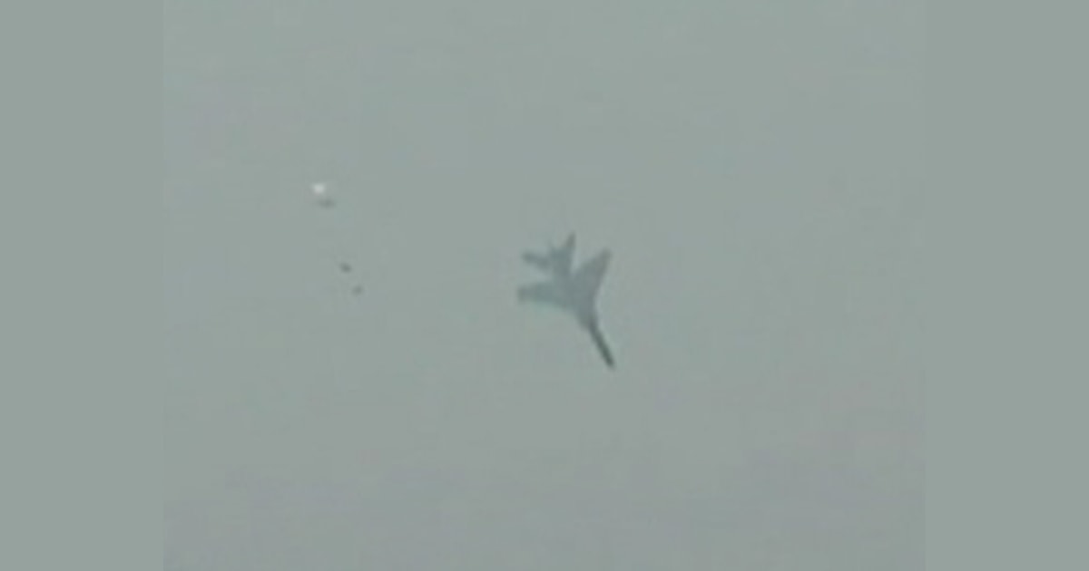 Pilot ejects moments before fighter jet crash