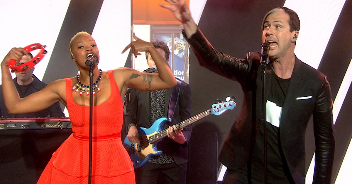 Fitz and The Tantrums perform new single
