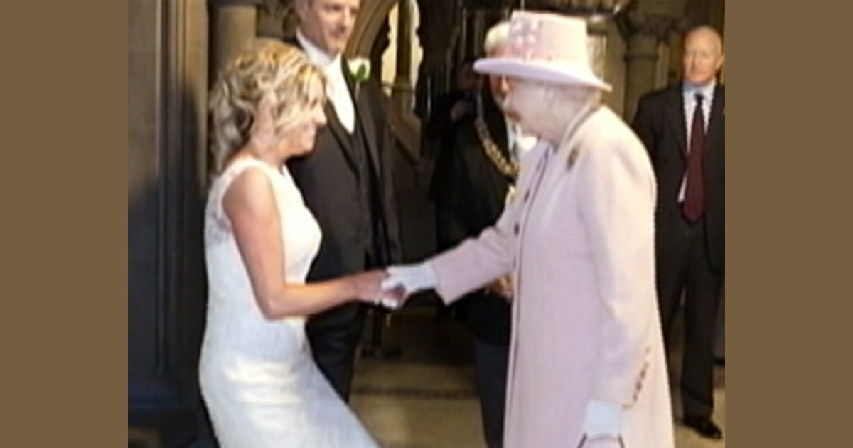 Queen surprises couple at wedding