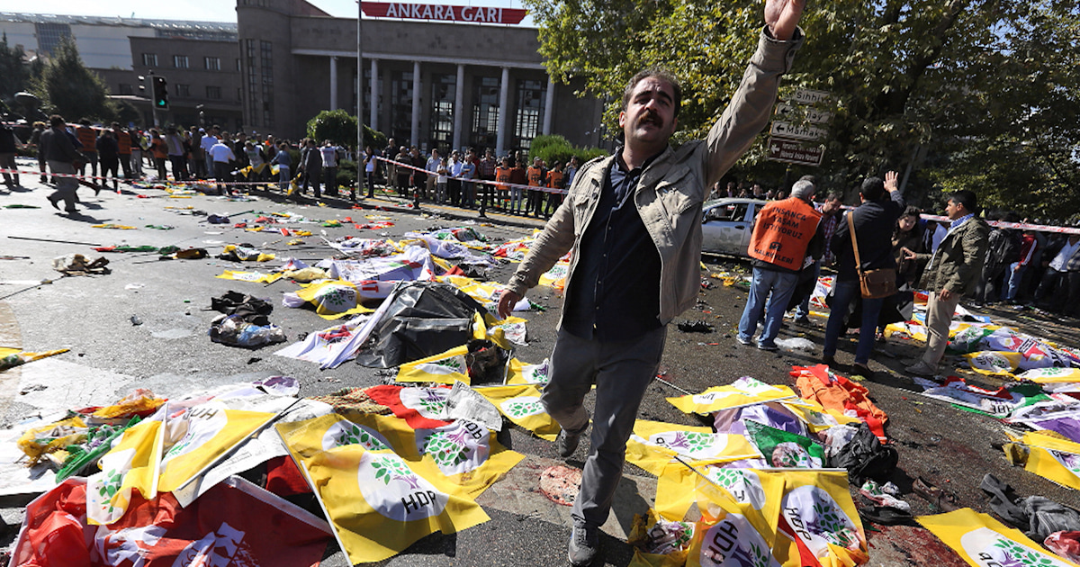 Ankara explosion: 30 dead at rally in Turkey