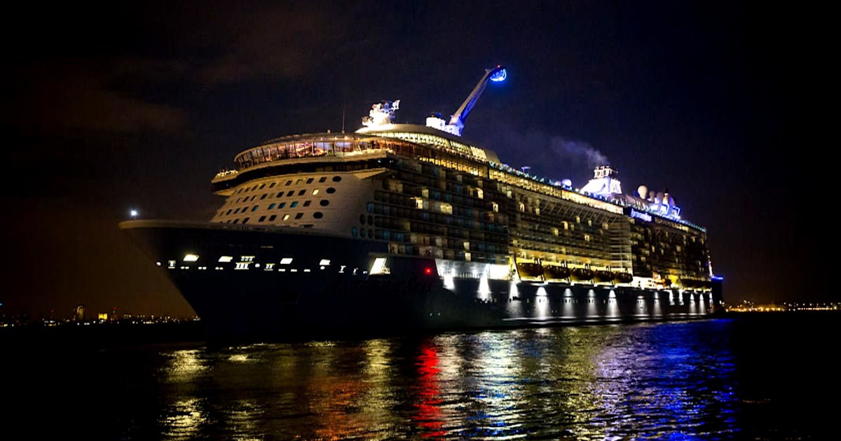 ‘Cursed’ cruise ship heads back to port amid violent weather, norovirus