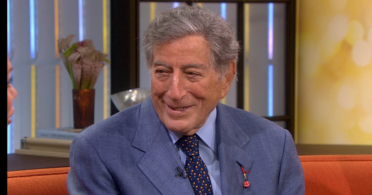 Tony Bennett brings the music back to school