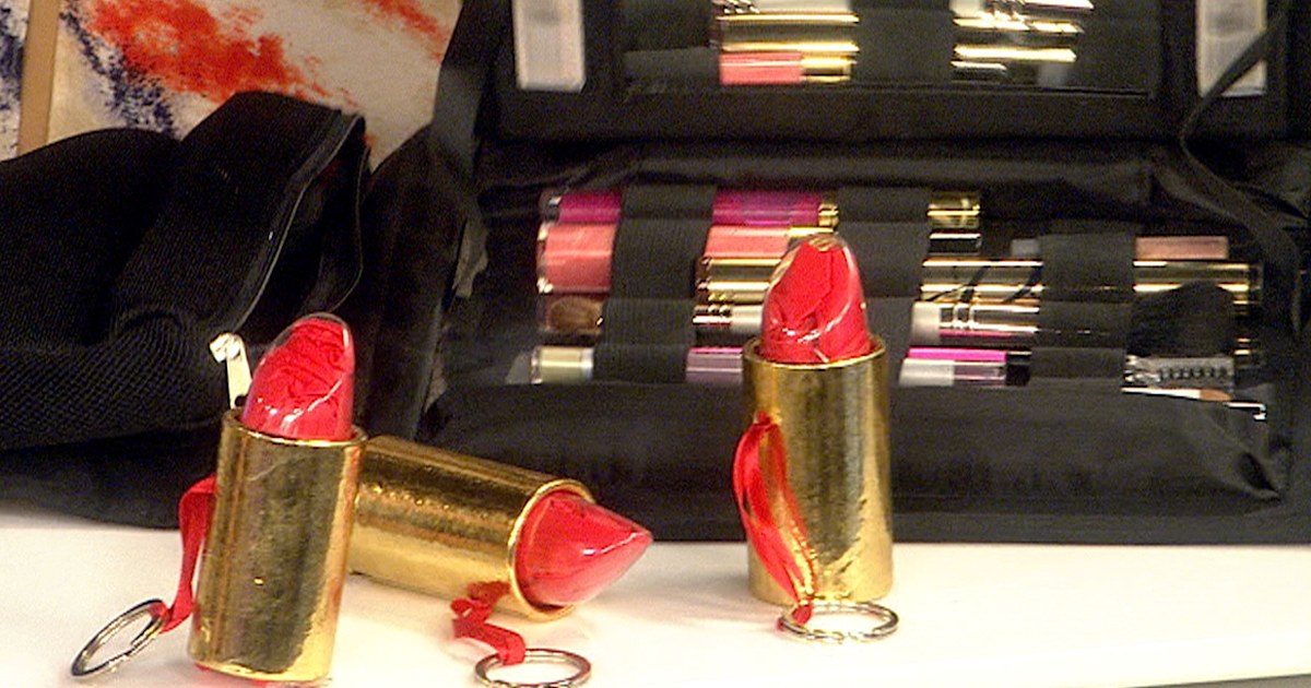 Reinvent yourself with mobile makeup kit