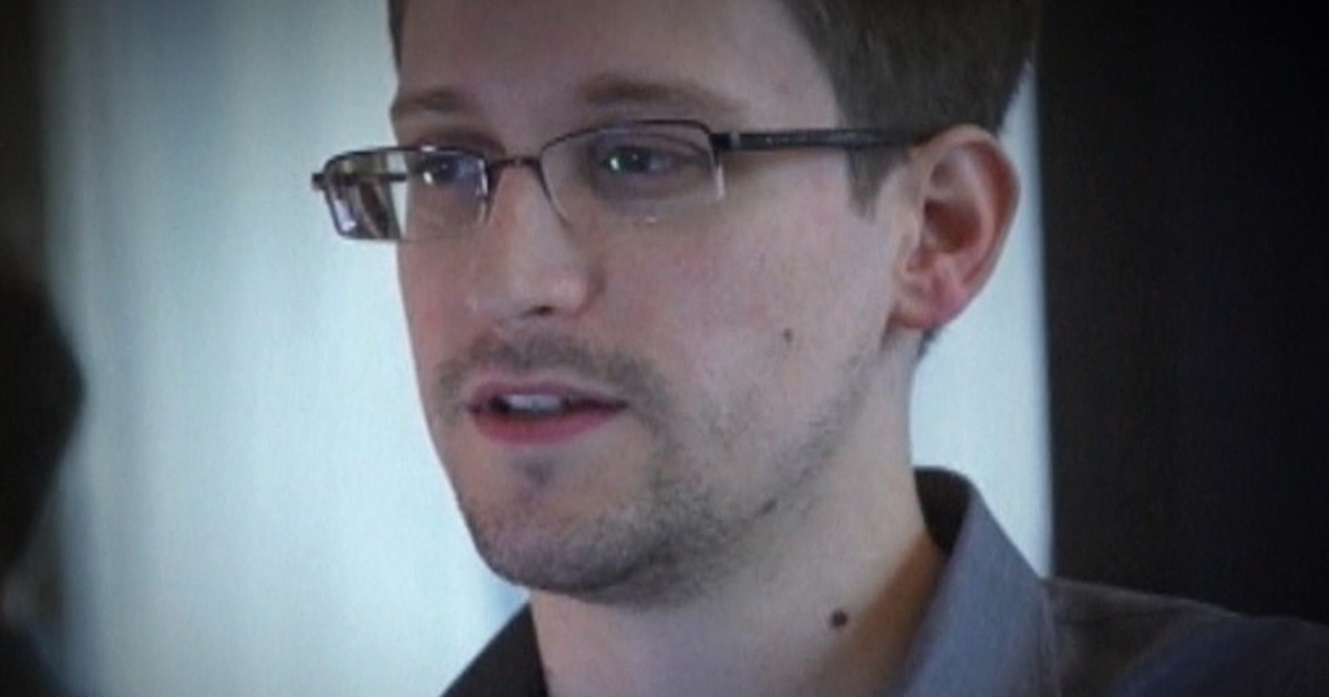 Snowden spends first night free in Moscow