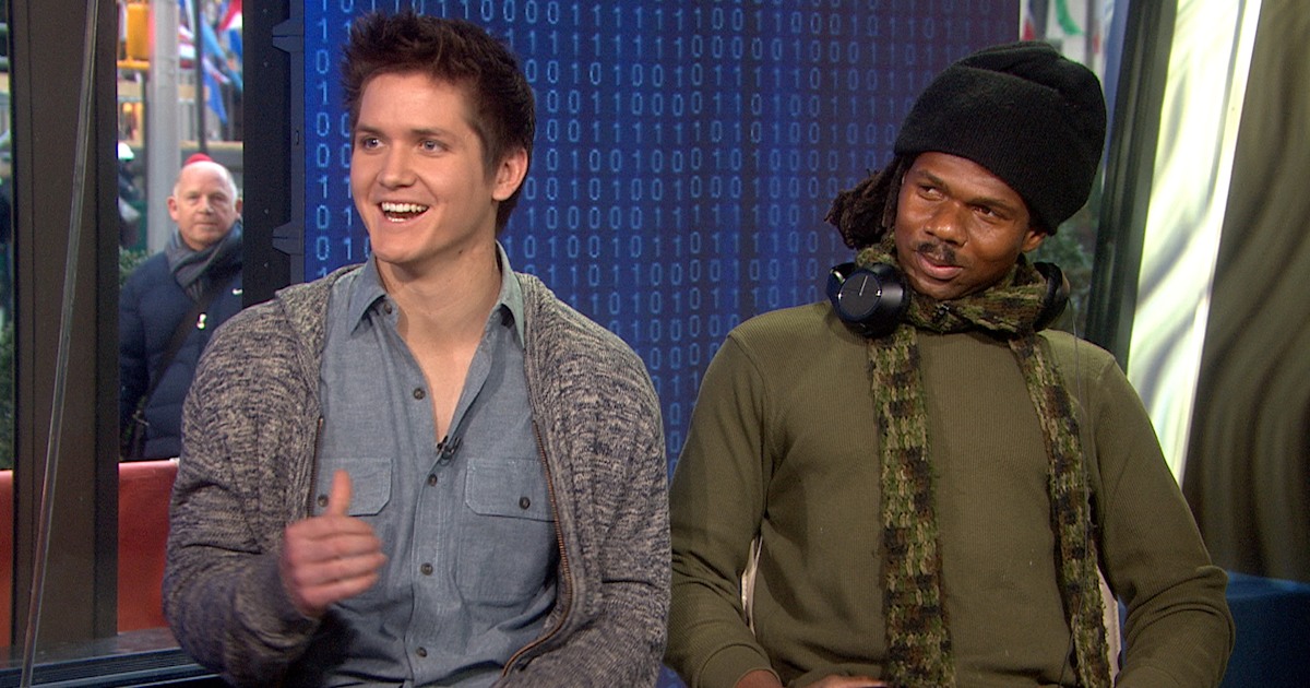 Good Samaritan teaches homeless man computer coding