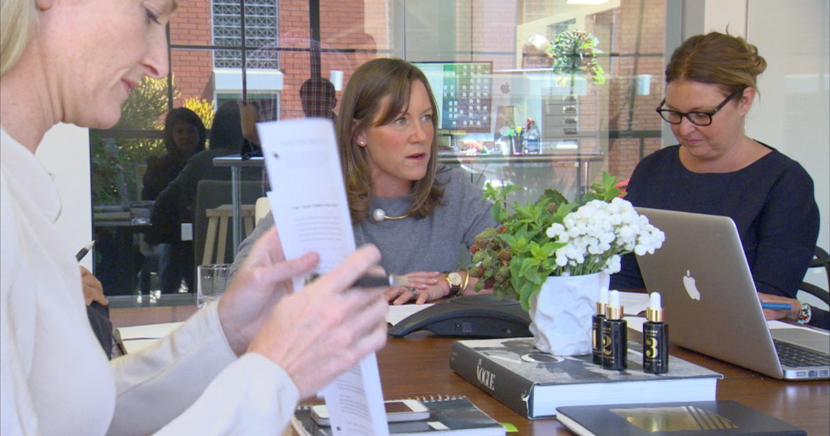 How the direct sales method is helping moms earn extra cash