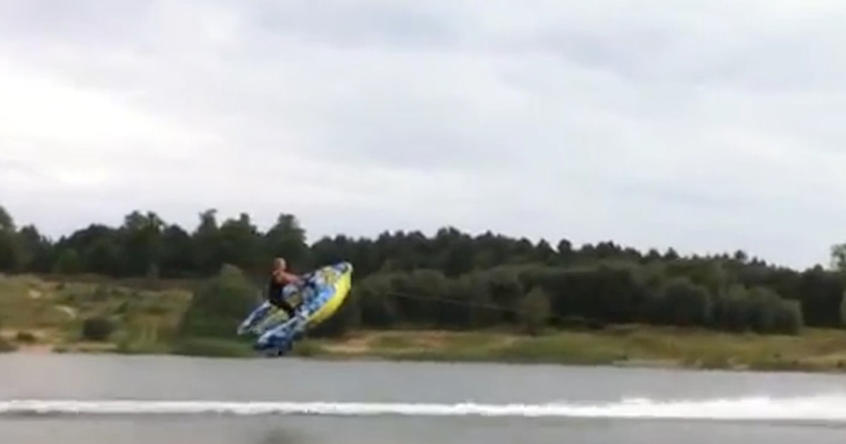No strings attached: Man soars on flying boat