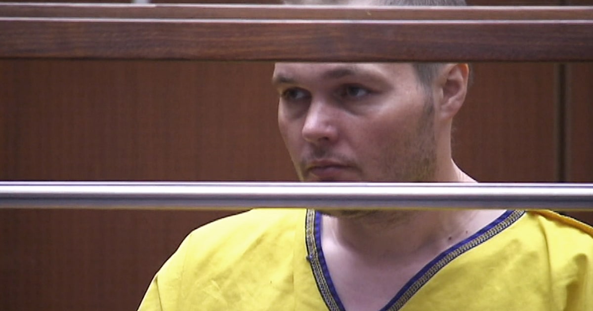 Cops: Sandra Bullock alleged stalker had home arsenal