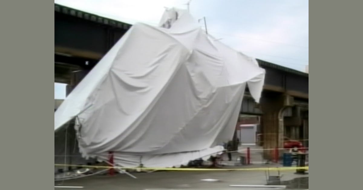 Storm blows over tent, killing 1