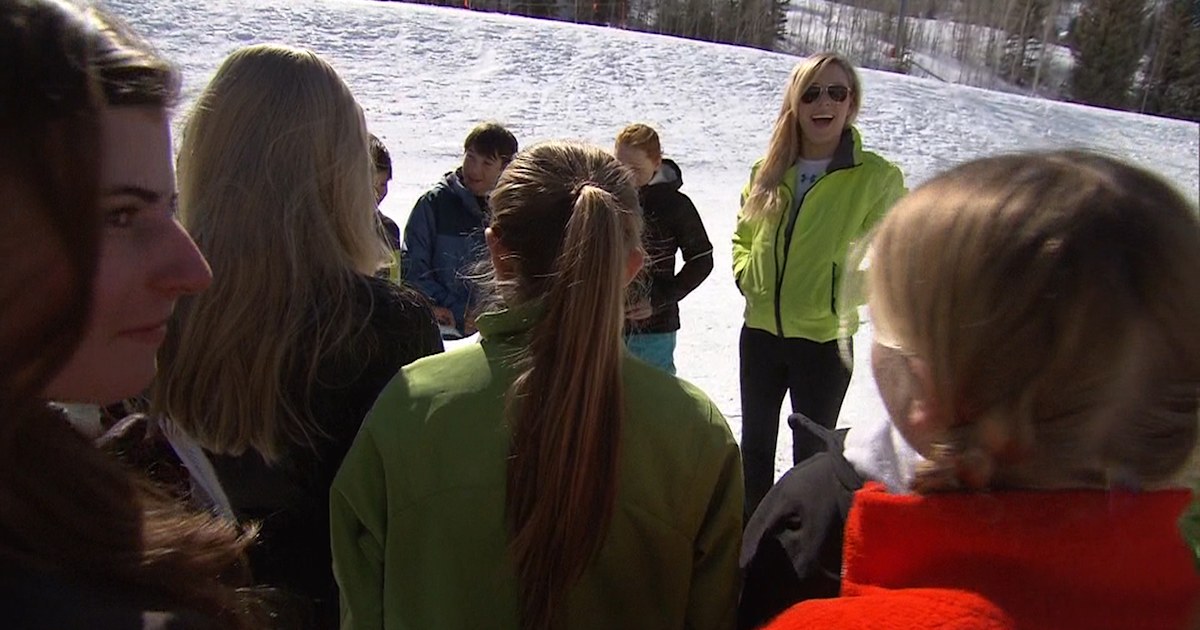 Lindsey Vonn returns to her roots in Vail with young skiers