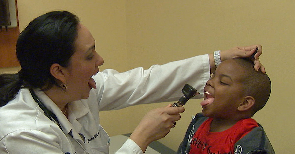 Wal-Mart opens new walk-In clinics