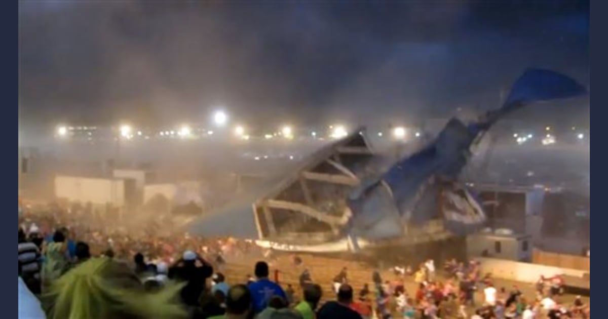 Sugarland lawyer blames fans hurt by stage collapse