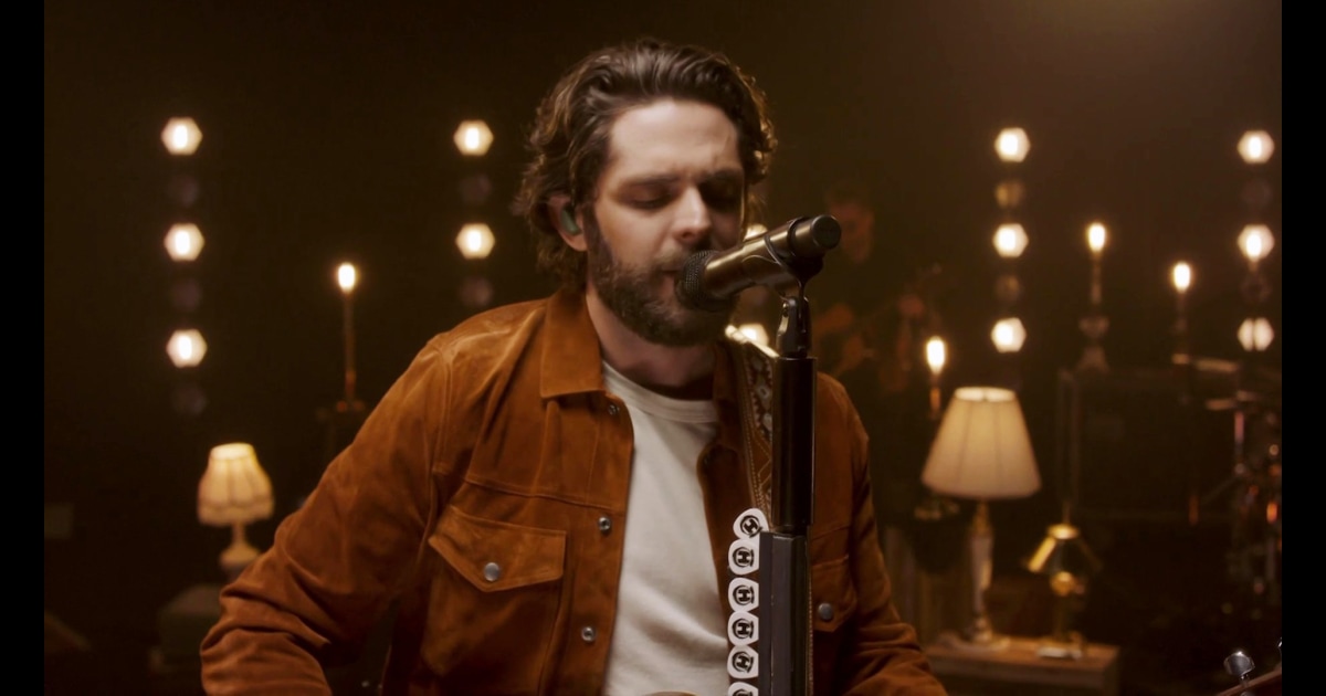 Thomas Rhett performs ‘Country Again’ on TODAY