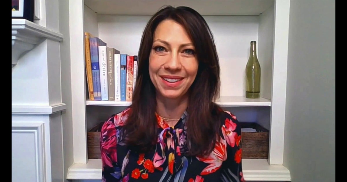 Should women be concerned about the COVID-19 vaccine? Dr. Natalie Azar ...