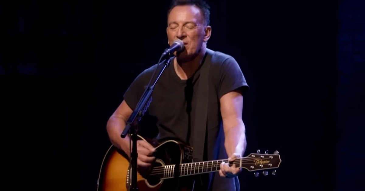 Bruce Springsteen returns to Broadway with 1st full-capacity show in 15 ...