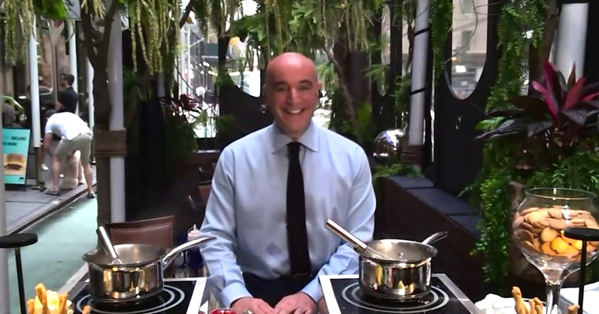 Anthony Scotto shows how to make banana pudding