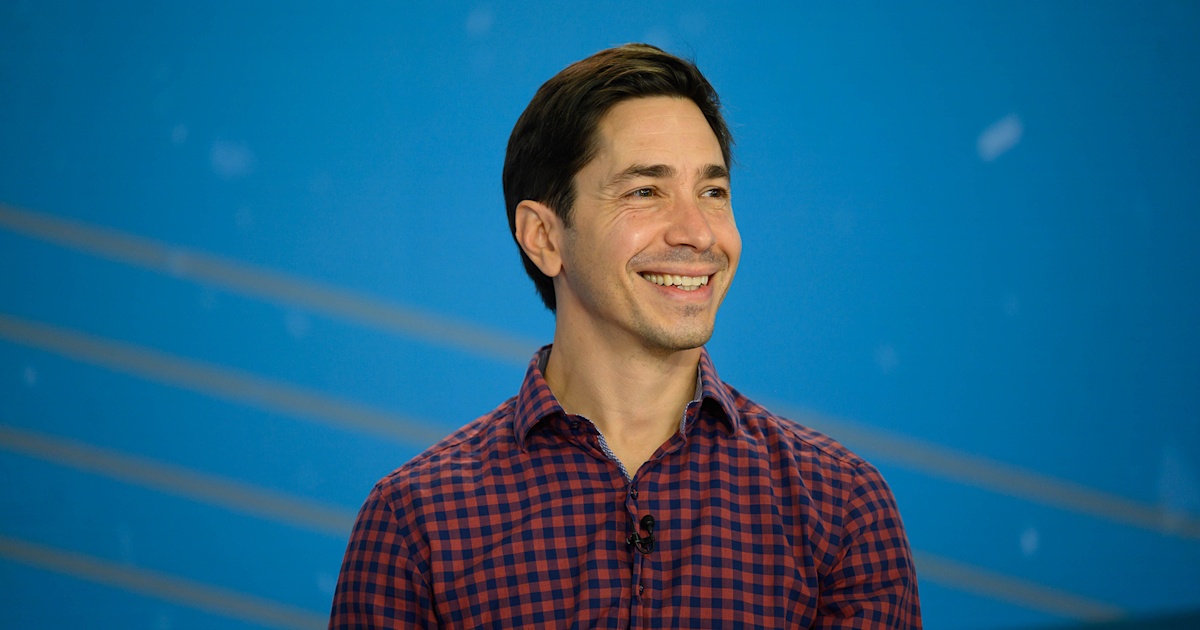 Justin Long talks making directorial debut with ‘Lady of the Manor’