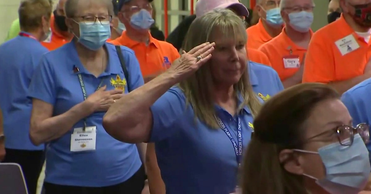 Female military veterans honored with flight to Washington for 1st time