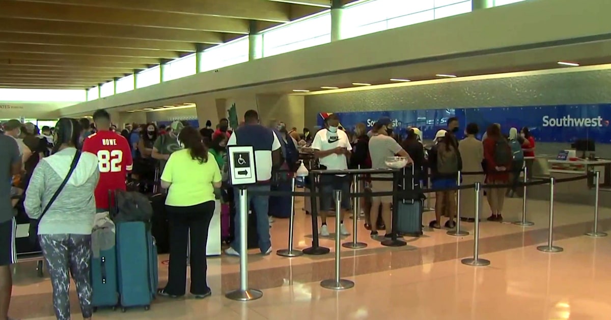 Southwest Airlines strands thousands of angry passengers after ... Southwest Airlines strands thousands of angry passengers after ...