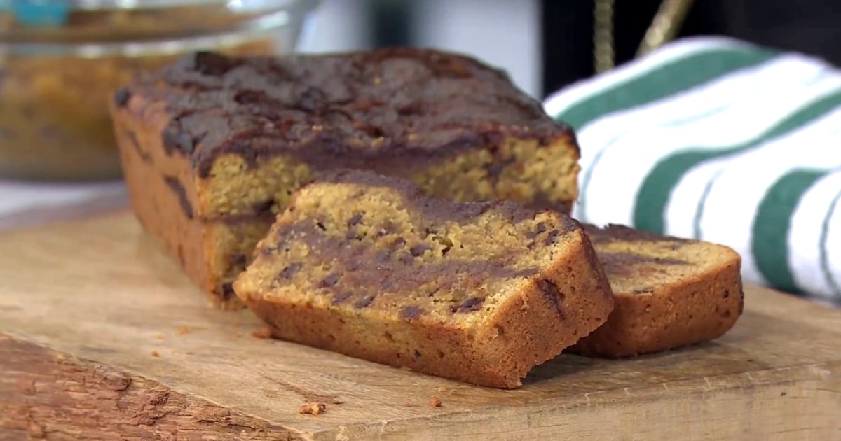 Samah Dada makes a pair of sweet treats