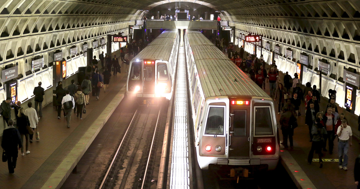 Washington DC rail cars pulled out of service after derailment