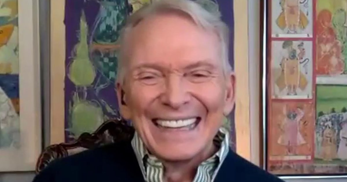 Iconic fashion designer Bob Mackie reflects on 60-year career