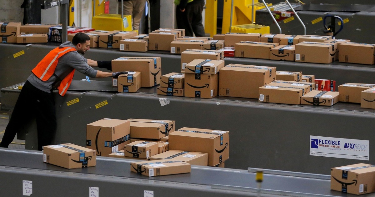 Inside look at how Amazon's air fleet will get you your holiday packages