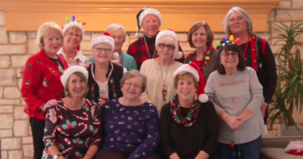 ‘Santa Claus girls’ spread Christmas spirit throughout community