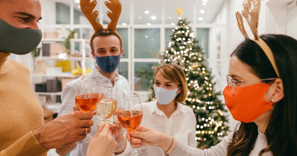 How to have your holiday get-together safely amid COVID surge