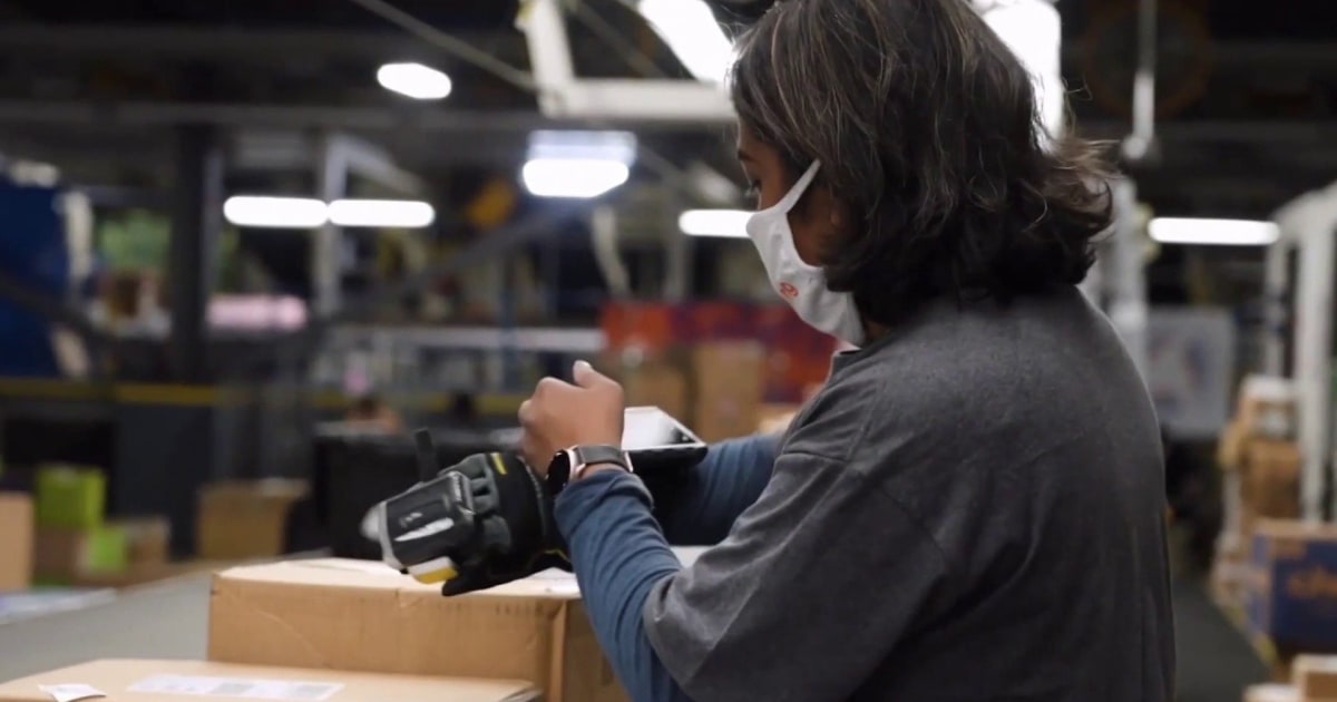 Last-minute shipping deadlines to get your gifts delivered by Christmas