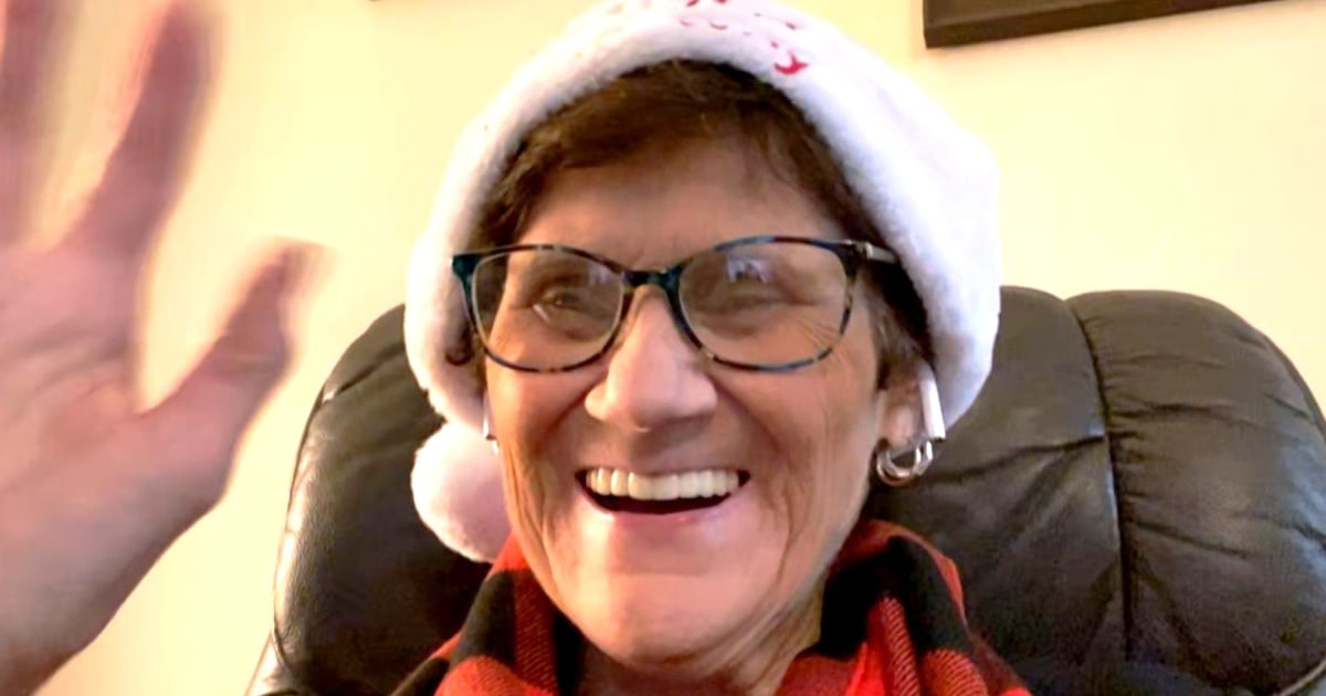 Santa has nothing on Hoda and Jenna’s surprise gift to a fan