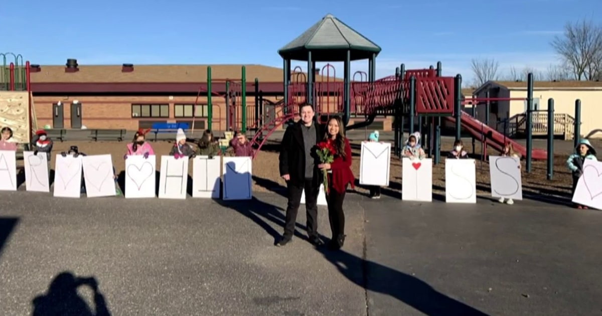 Man enlists help of kindergarteners for perfect playground proposal