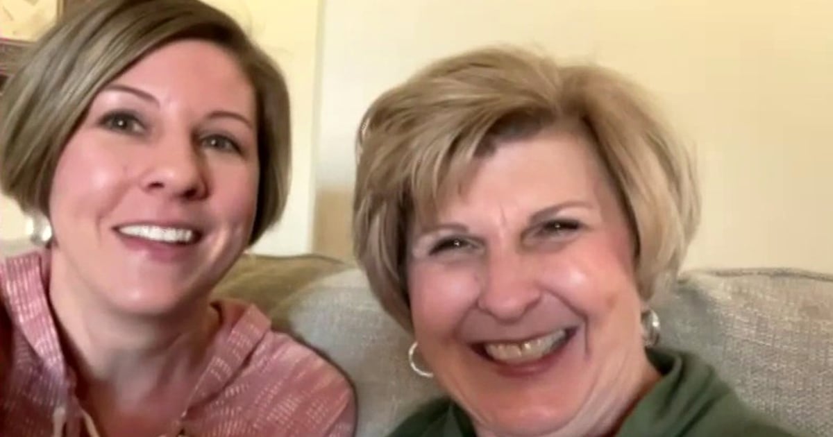Hoda and Jenna surprise unsuspecting fan for her birthday!