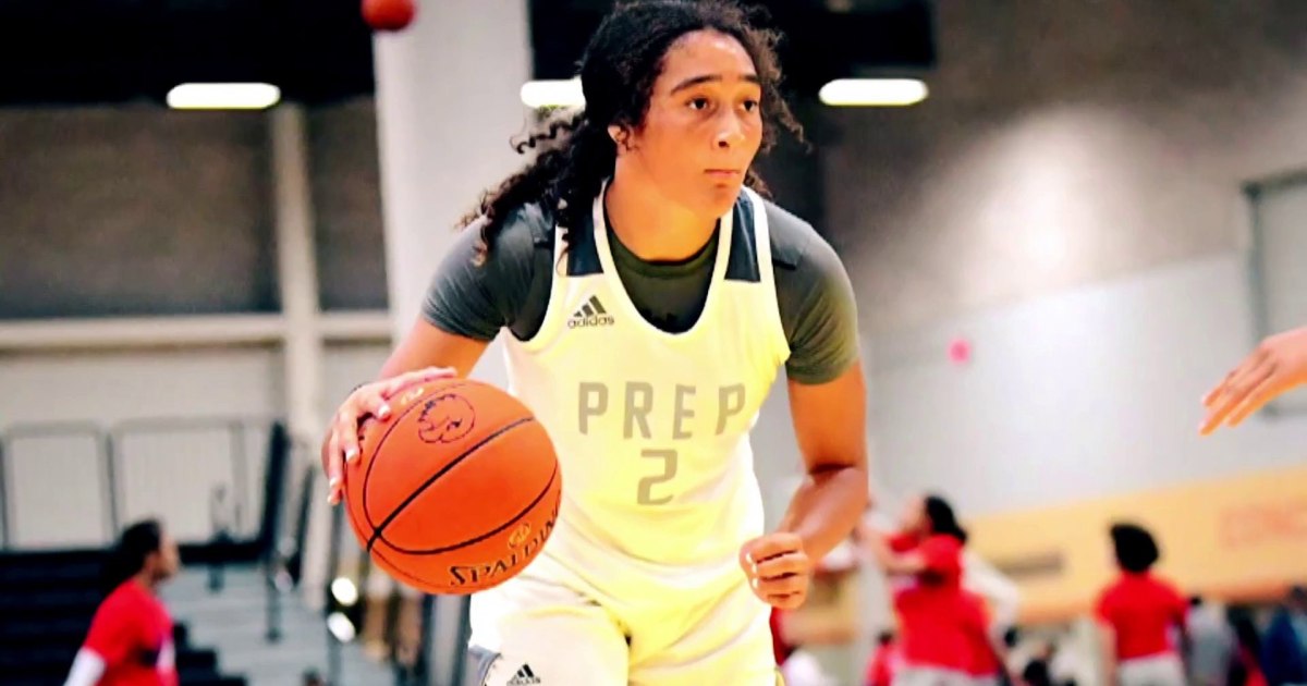 14-year-old basketball phenom with 18 college offers eyes WNBA