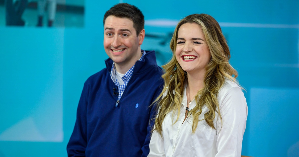 Sibling TikTok duo breaks down stereotypes of autism