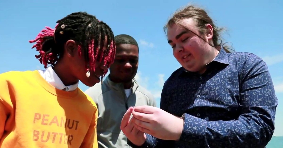 Chicago ‘rock’ stars discover space rocks at bottom of Lake Michigan