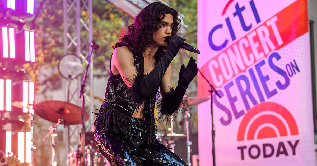 Watch Conan Gray perform ‘People Watching’ live on TODAY